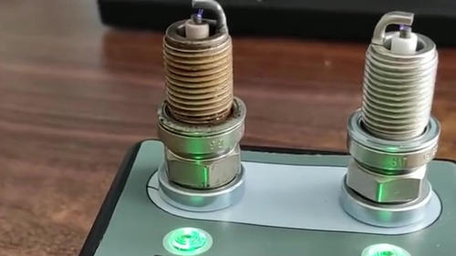 牛人小伙发明的电流测试器,真能听到电流的声音,像乐器弹奏般好听