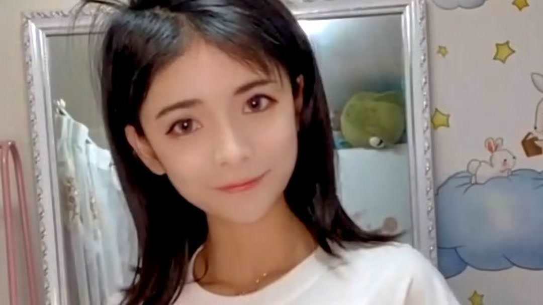 虽然衣服上滴了油 但是确实是洗过了