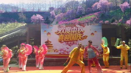 心连心艺术团演出采茶歌舞《山茶花开榕树下》