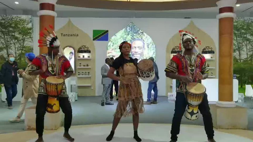 来看侨博会上的非洲风情,他们还带来了咖啡～