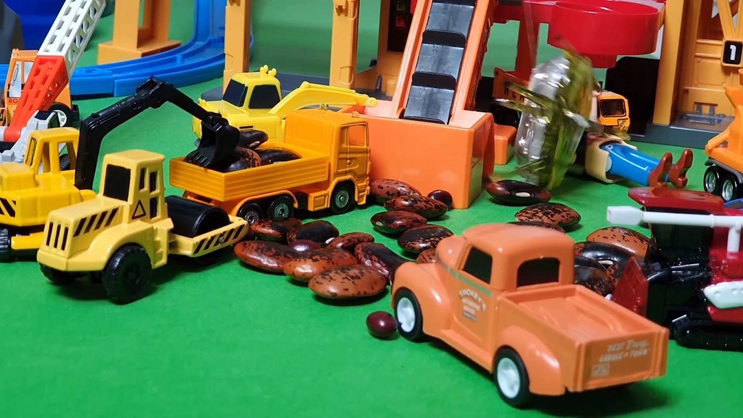 挖掘机工程车动画 第106集 工程车施工现场