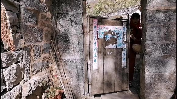 尝试用电影片段形式,表现九儿内心对美好的向往ߌ�#向往的生活