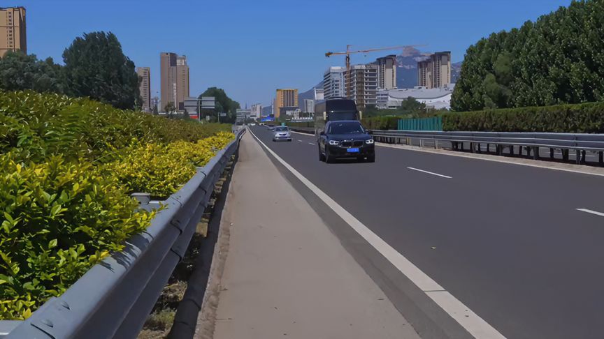 高速公路交通安全宣传短视频《遵守交通规则,人人有责