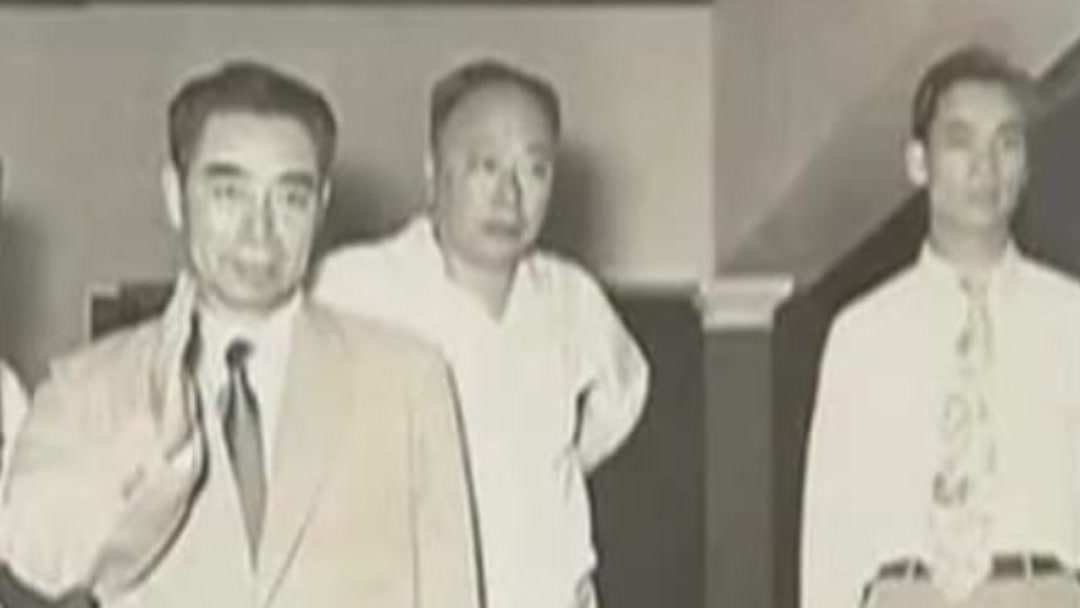 周恩来:尊重印尼政府的一切安排 问题迎刃而解