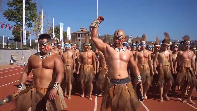 运动会开幕式能有多硬核