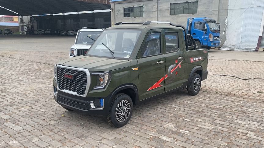 双排大皮卡!军绿颜色,四门五座,拉人载货两不耽误!