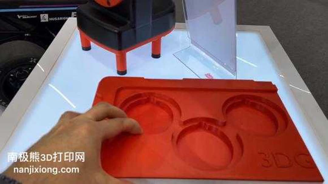 3dgence高性能工业级fdm 3D打印机,PEEK高强度耐温材料