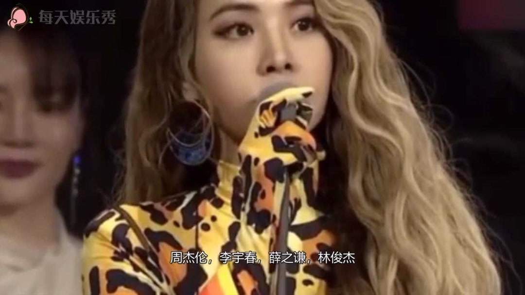 周杰伦蔡依林世纪同框,瞬间引起回忆杀,网友:太怀念了!