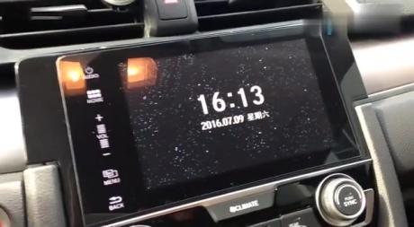 十代思域液晶仪表盘黑屏故障