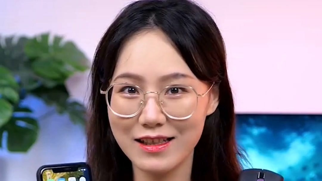 iPhone也能连接鼠标了?你觉得手机连鼠标能玩什么?