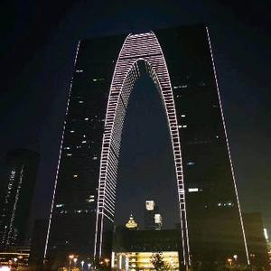 阳光明媚下的墨ink 