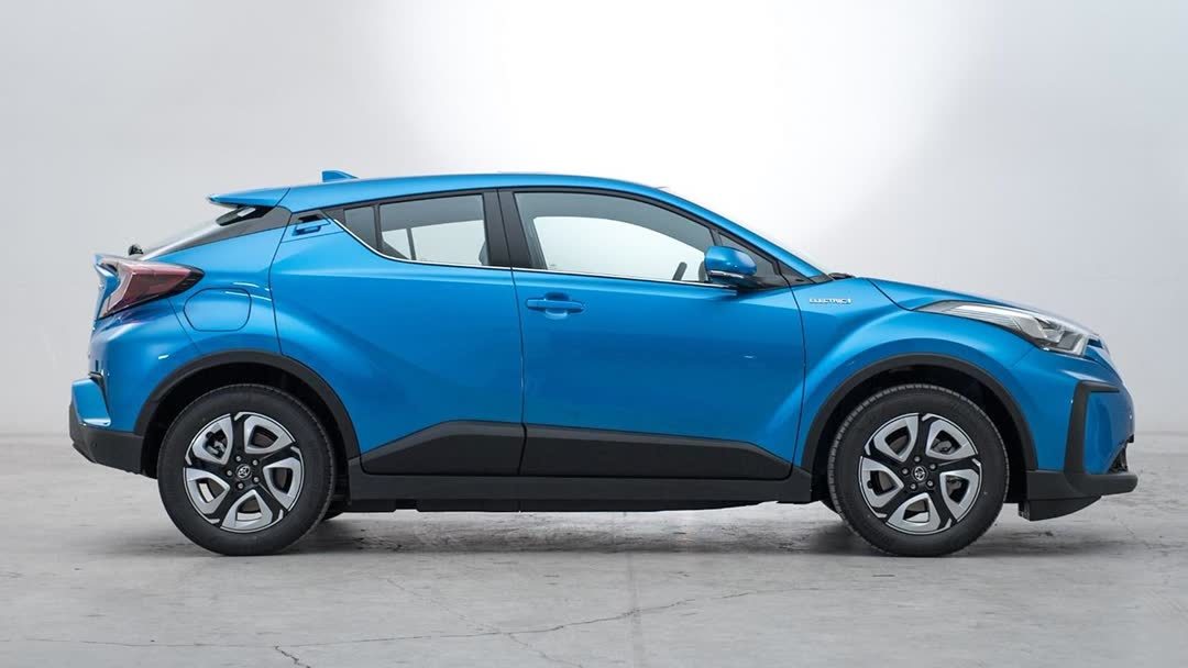 丰田亮出大杀器!纯电动SUV颜值不输途观,起步不到15万要啥皓影