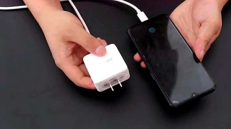 手机充电要注意这3点,掌握正确的充电方法,可延长手机使用寿命