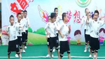 11、大二班舞蹈《大王来巡山》《旗舞飞扬》