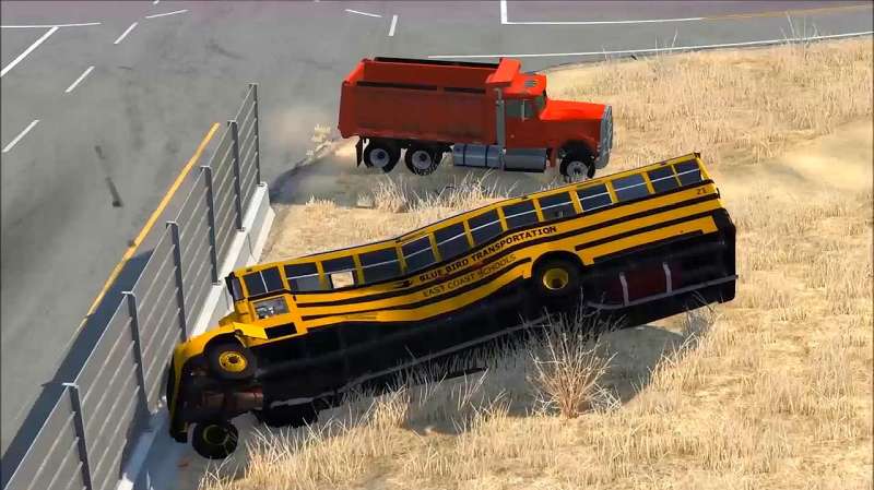 车祸模拟:神奇校车相撞事故