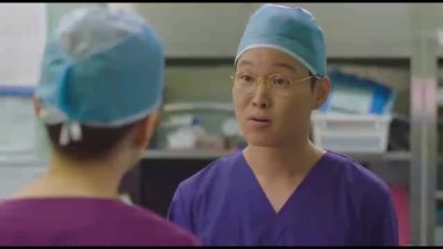 W两个世界:妍珠和二硕的恋情被教授嫌弃,网友:你可爱你说了算