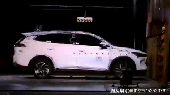 全新一代唐碰撞测试。