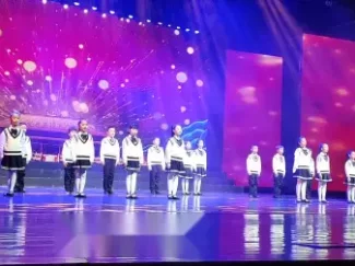 群诵《祖国我亲爱的祖国》未来之星少年演说家艺术团:录制:达歌有梦