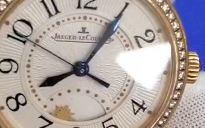 积家约会日夜显示系列腕表补金翻新、更换表带、机芯做洗油保养