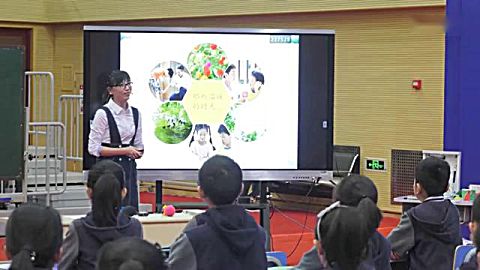 表达(习作)课《围绕中心意思写》江西【江海花】(中国教育学会2018...