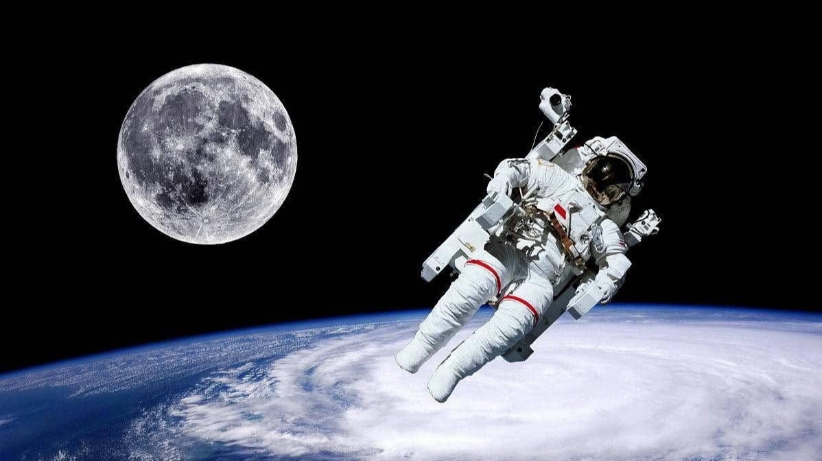 杨利伟在太空听到的敲门声,是外星人干的?多年后终于揭开真相