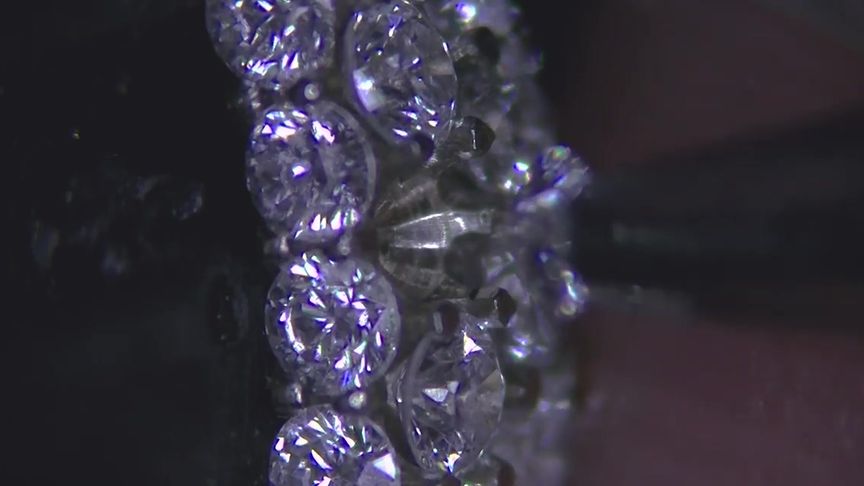 设计师与学校团队合作,制作钻戒的全过程,价值被完全体现