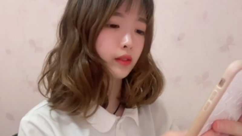 当女生用普信男的口气和男人聊天,都是经典语录大赏,太过于真实