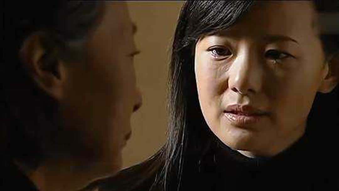 孝子:公公去世了,婆婆伤心欲绝,儿媳安慰照顾她