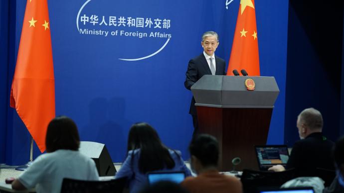 外交部:美国违规获取用户数据是对全球网络安全的最大威胁