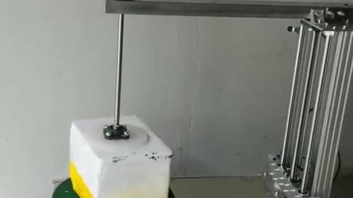 胶带自动缠绕机,随着它不停歇的工作,打包效率的提升终于不用被老板...