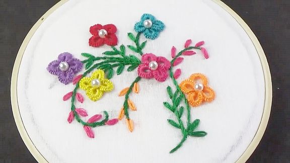 手工绣花教程,炫彩花朵图案的刺绣方法,非常简单!