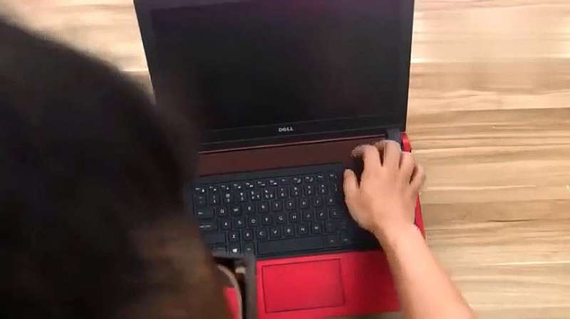 1900元买的戴尔笔记本开箱,一分价钱一分货!