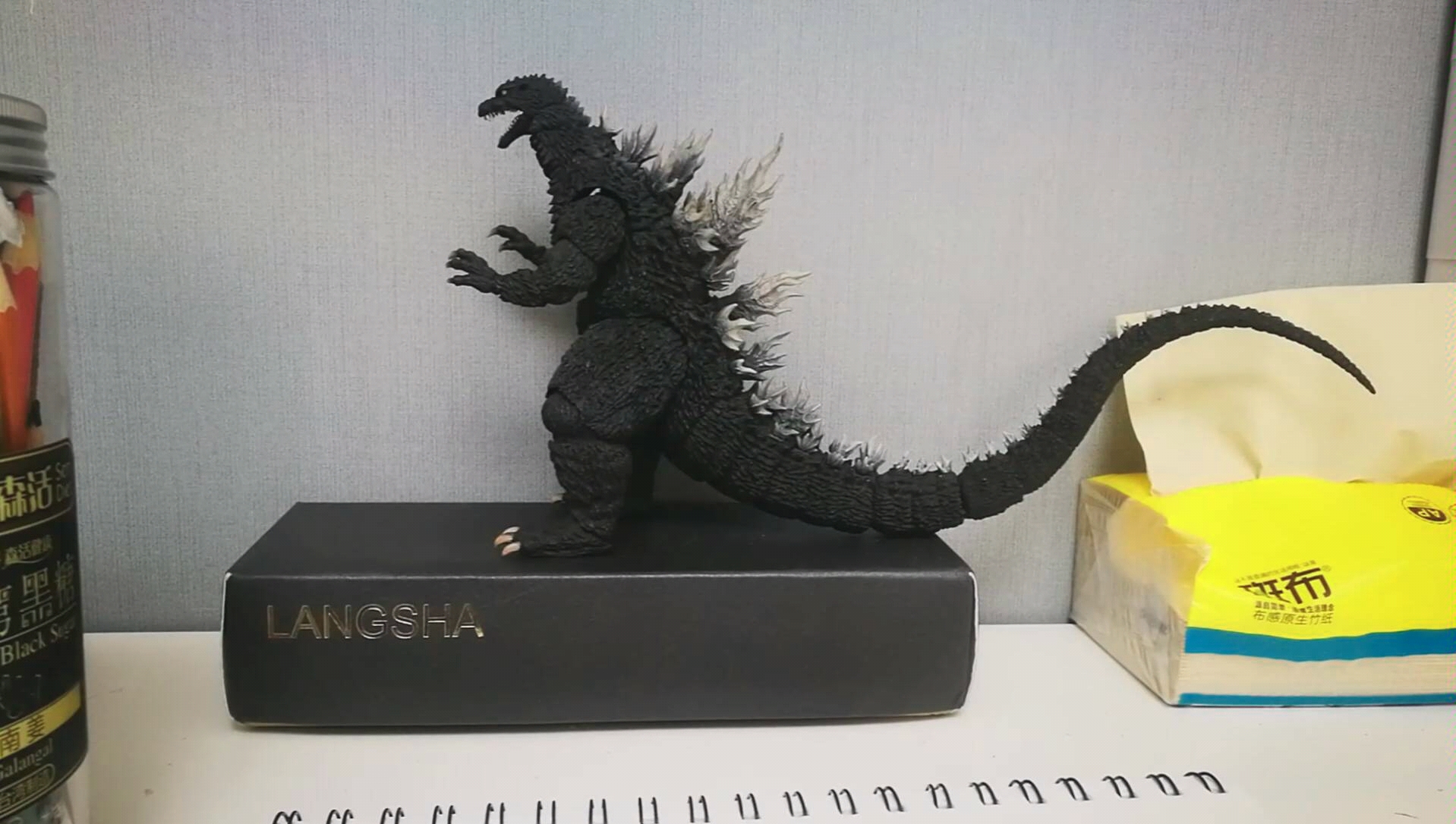 教你画一只战龙哥斯拉