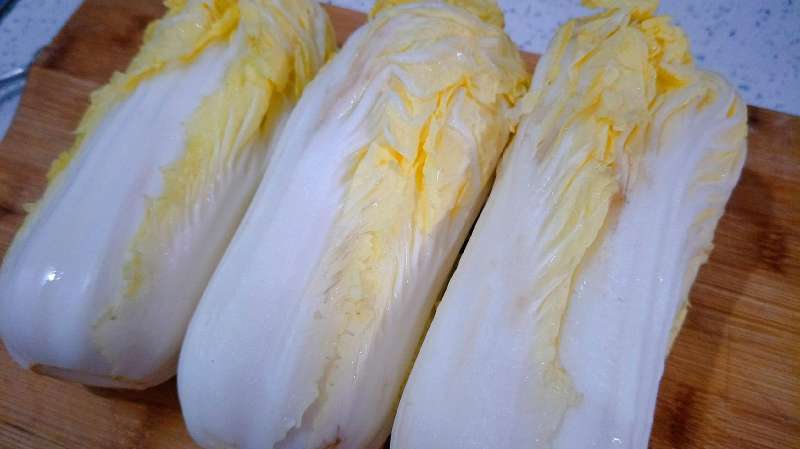 娃娃菜不要炒着吃,教你新吃法,筷子搅一搅,一大锅吃不够