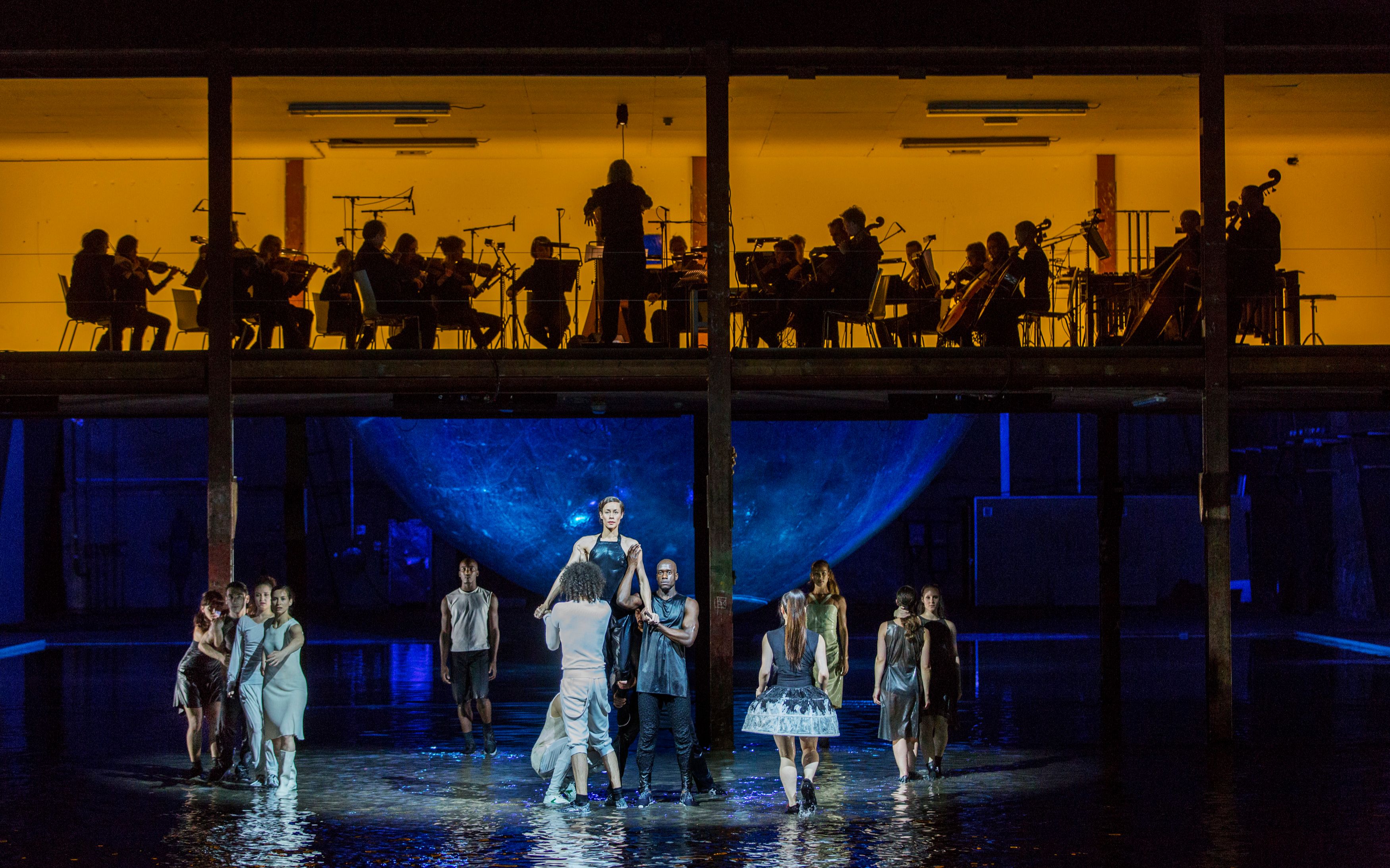 戏剧在线 |《镜子镜子》Mirror Mirror(荷兰)康尼·杨森舞团与鹿特丹小...