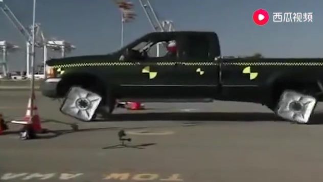 假如全世界的车轮都是正方形!