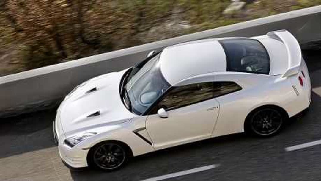 自动挡汽车如何下坡,不要挂D挡踩刹车,这样很危险!