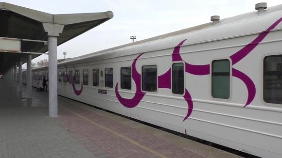 俄罗斯铁路,即将出发去中国的白色列车