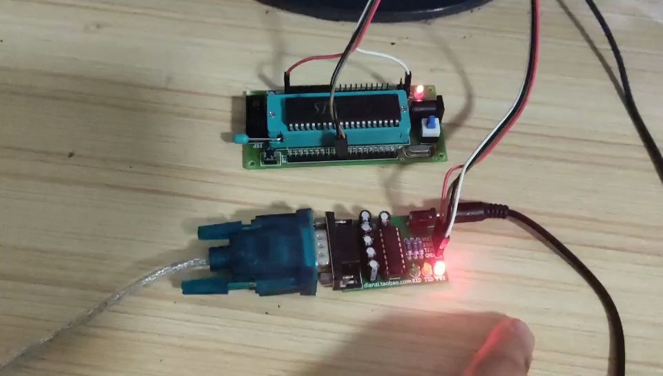 ...科彦立,51单片机,发光二极管DIY制作,Elecfans科彦立,电子元器件