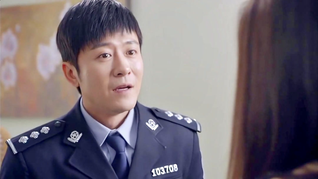 邻居投诉美女,警官机智解决,没想到同事一句话都听不懂