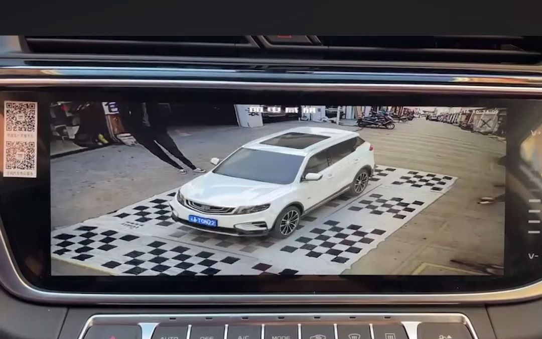 [吉利博越】安装丽电威旗最新款S200汽车360全景,1:1车模,画面干净...
