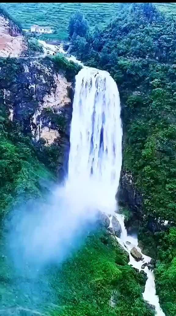 贵州山水沟发现风水宝地,坟墓经历百年巨浪纹丝不动