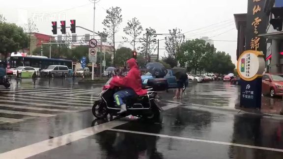 台风“摩羯”来了!上海遭遇台风三连击 又少不了一场大雨!