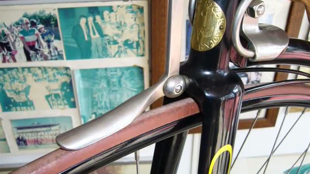 自行车刹车演变一:最早的刹车竟然是勺子,1920年进化到倒闸花鼓