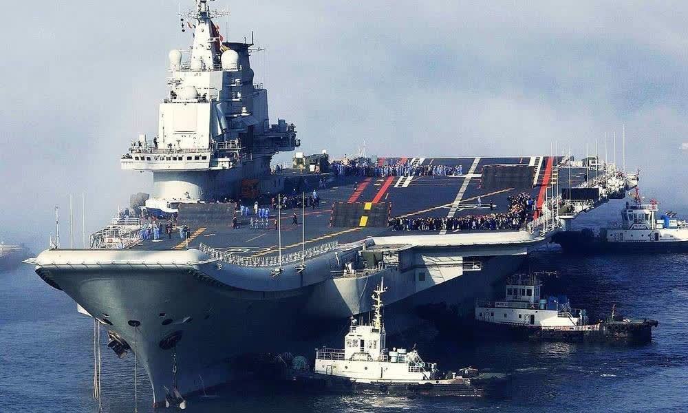 全球最无用的航母!满载排水量竟比055驱逐舰还轻,毫无军事价值