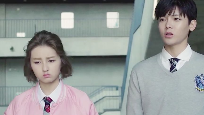 《推理笔记》两位95后边破案边谈恋爱,真是一点都不耽搁呀!