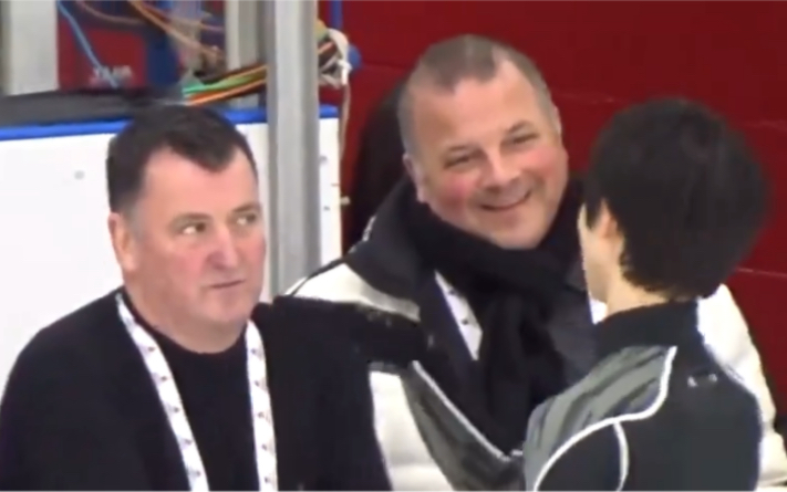 【羽生结弦】咱就是说白熊看自家宝贝的笑容真甜!