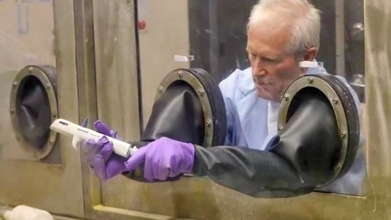 美国终于瞒不住了,生物实验室隐藏着什么秘密?全球担心的是对的