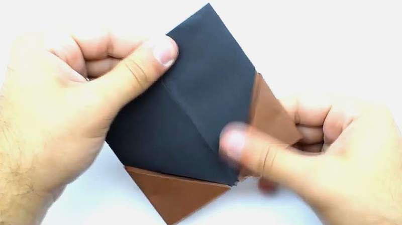 如何用纸张制作一个笔筒