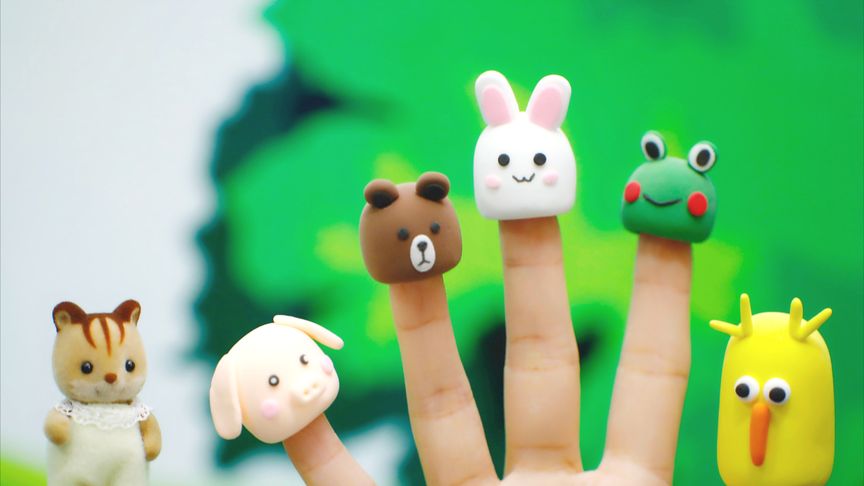 一起来做五个小动物,表演儿歌吧!